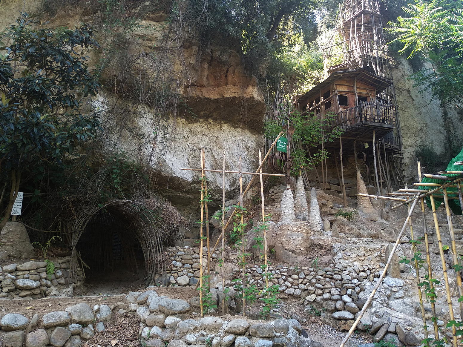 LES CABANES D’EN GARRELL: el "Tarzan" d'Argelaguer - Pànxing