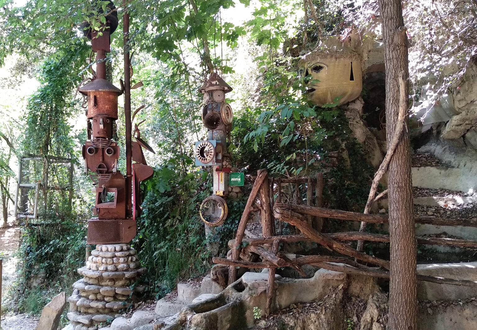 LES CABANES D’EN GARRELL: el "Tarzan" d'Argelaguer - Pànxing